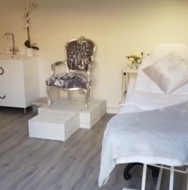 the POD – Oasis Pod in West Byfleet